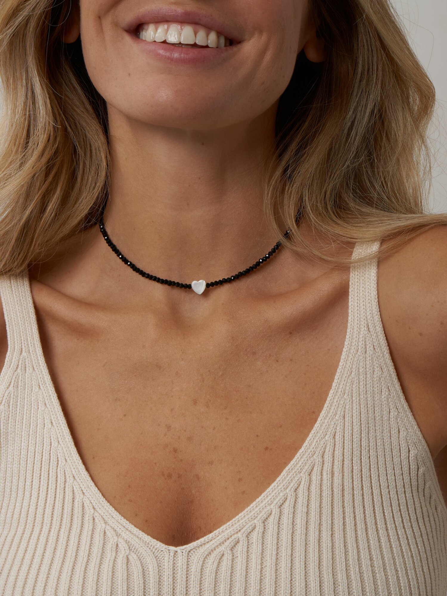 Чокер, перламутр