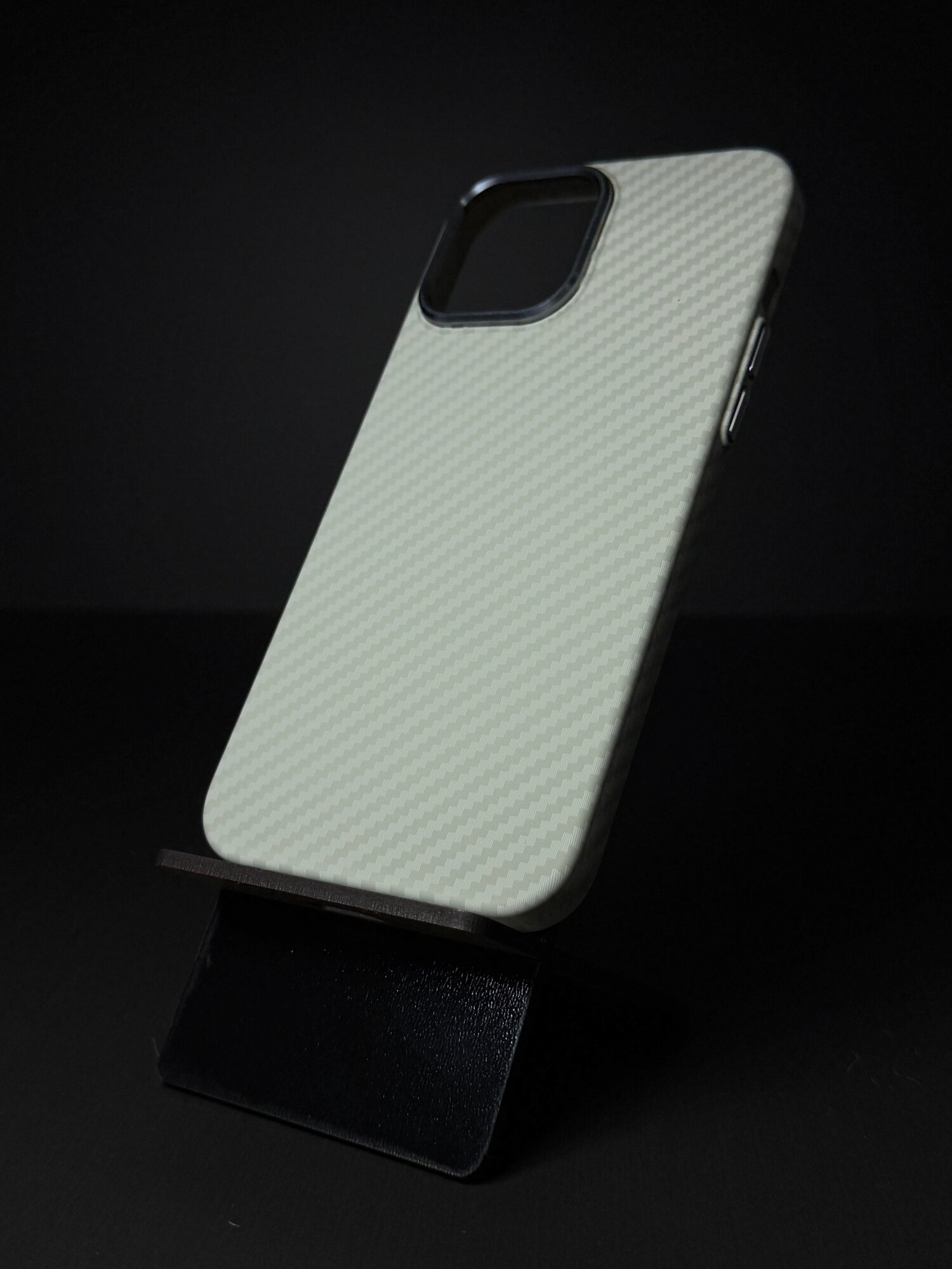 Чехол Айфон 13 Про Макс из Кевлара / Чехол на iPhone 13 Pro Max с MagSafe LUXO Life+, классический бежевый, карбоновый