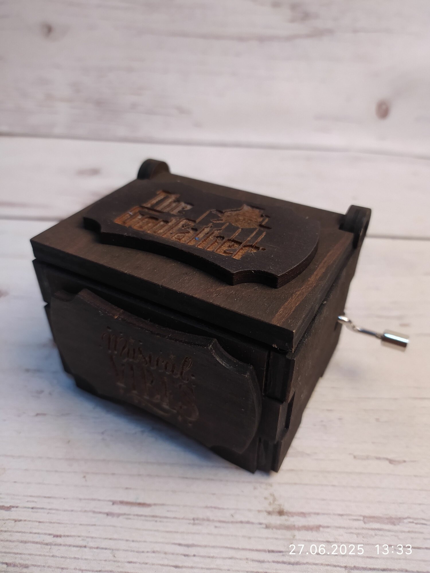 Музыкальная деревянная шкатулка-шарманка GODFATHER с мелодией тема из фильма Крёстный отец