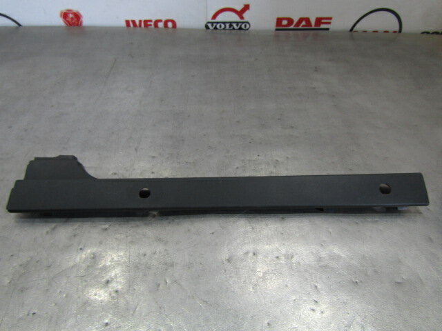 Панель стойки двери правая Scania 6-series