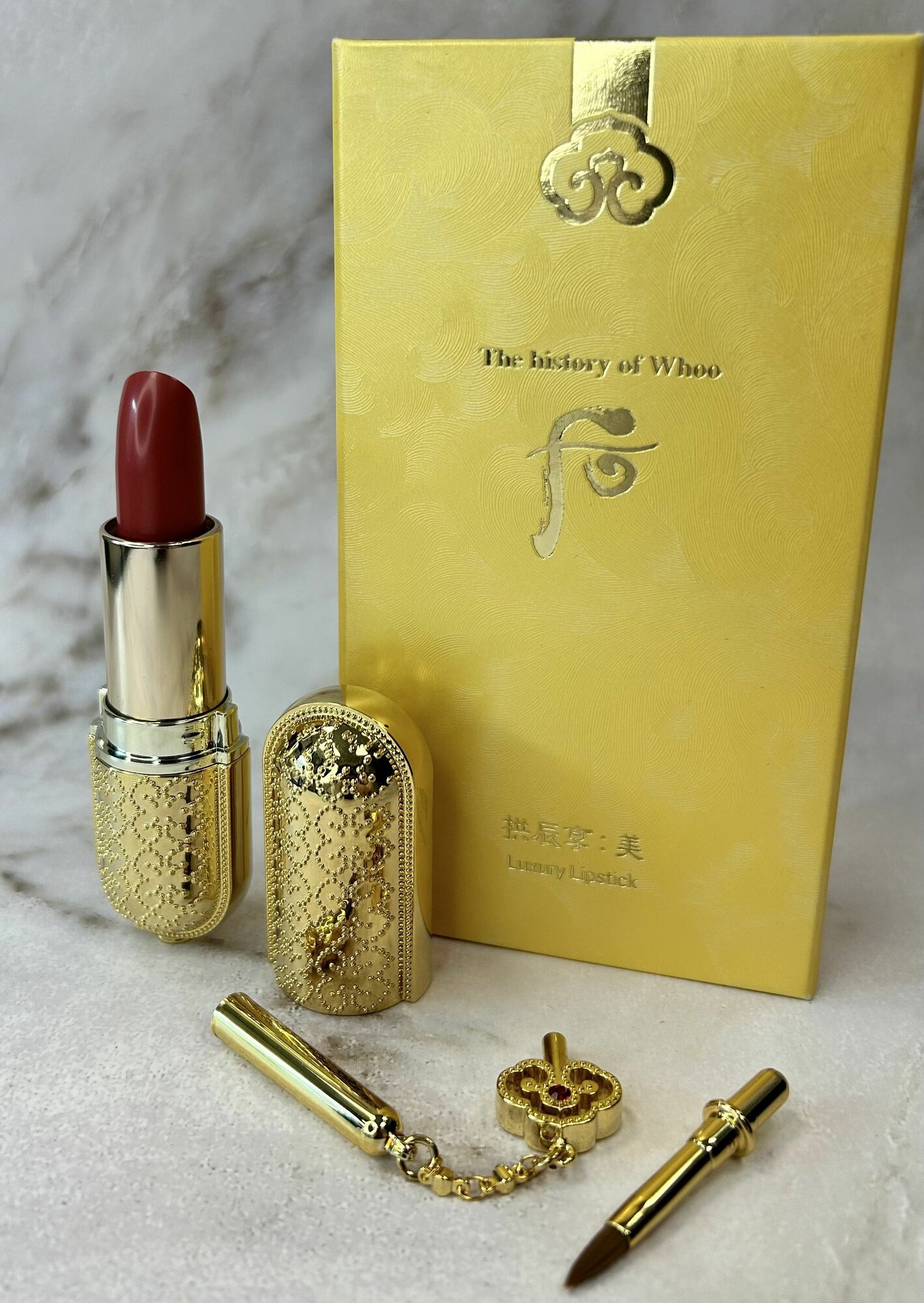Губная помада The history of whoo Gongjinhyang: Mi Luxury Lipstick (21 Ruby)