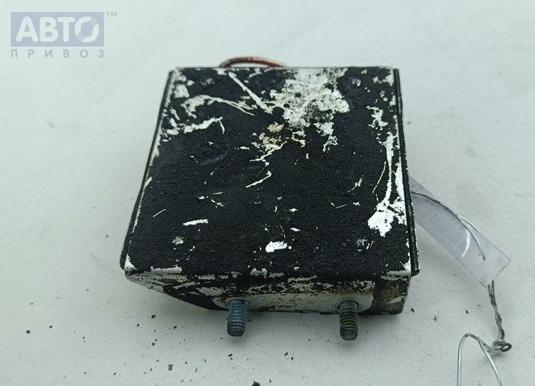 Блок управления вентилятором радиатора Audi A6 C5 (1997-2005)