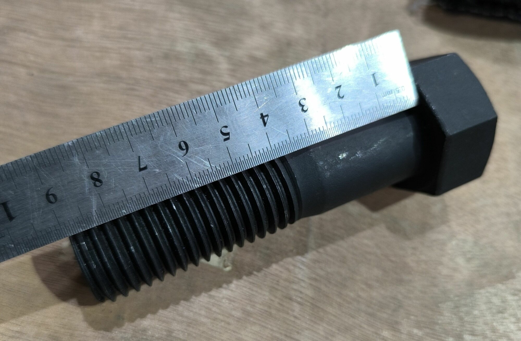 Болт крепления ZMG ZU-962490, для экскаватора-погрузчика, 1 шт