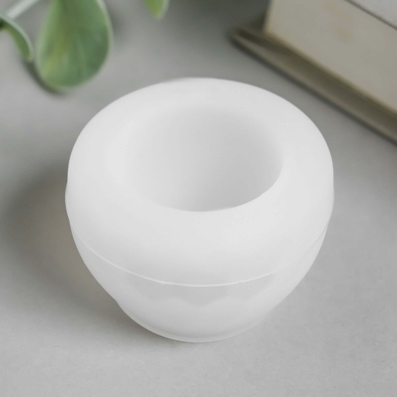 Молд силиконовый "Подсвечник круглый" 4.5x4.5x2.5 см, тематика: интерьер