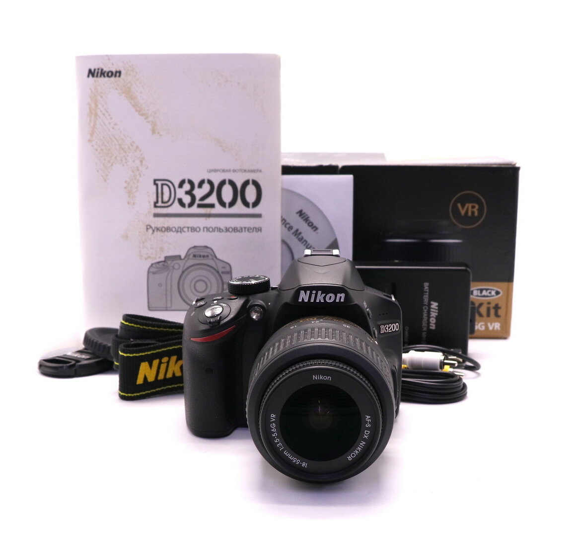 Nikon D3200 kit в упаковке (пробег 3845 кадров)