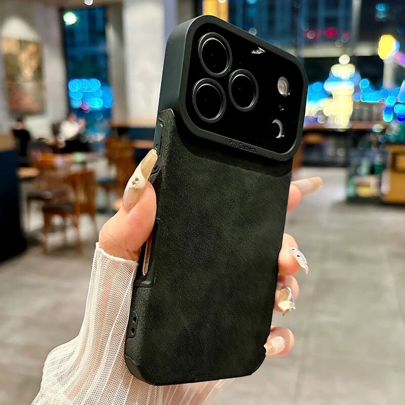 Черный замшевый чехол для iPhone 17 Pro