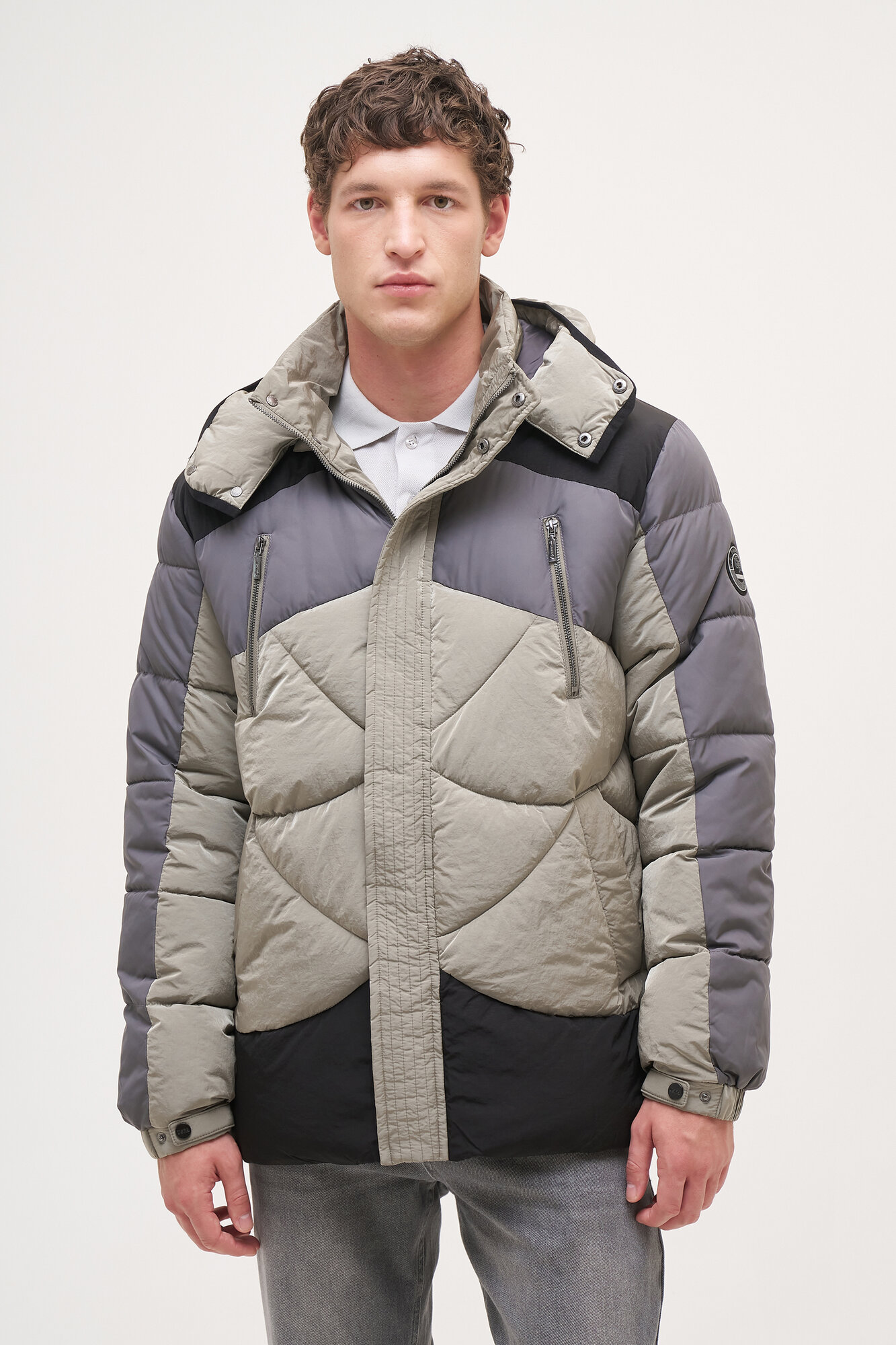 Куртка спортивная