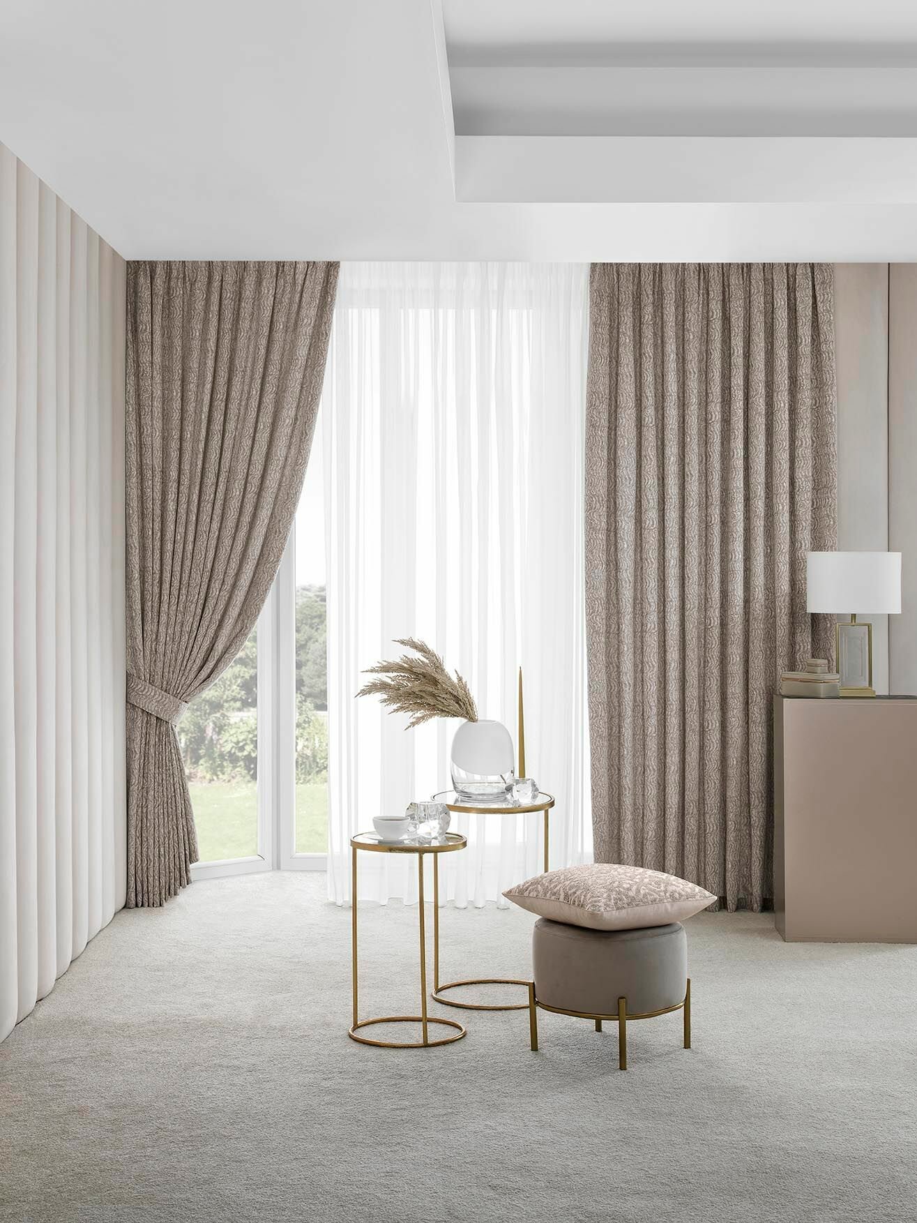 Togas Шторы для комнаты с подхватами "Нанти" жаккард, 275 высота на 260 ширина - 2 шт, подхваты - 2 шт