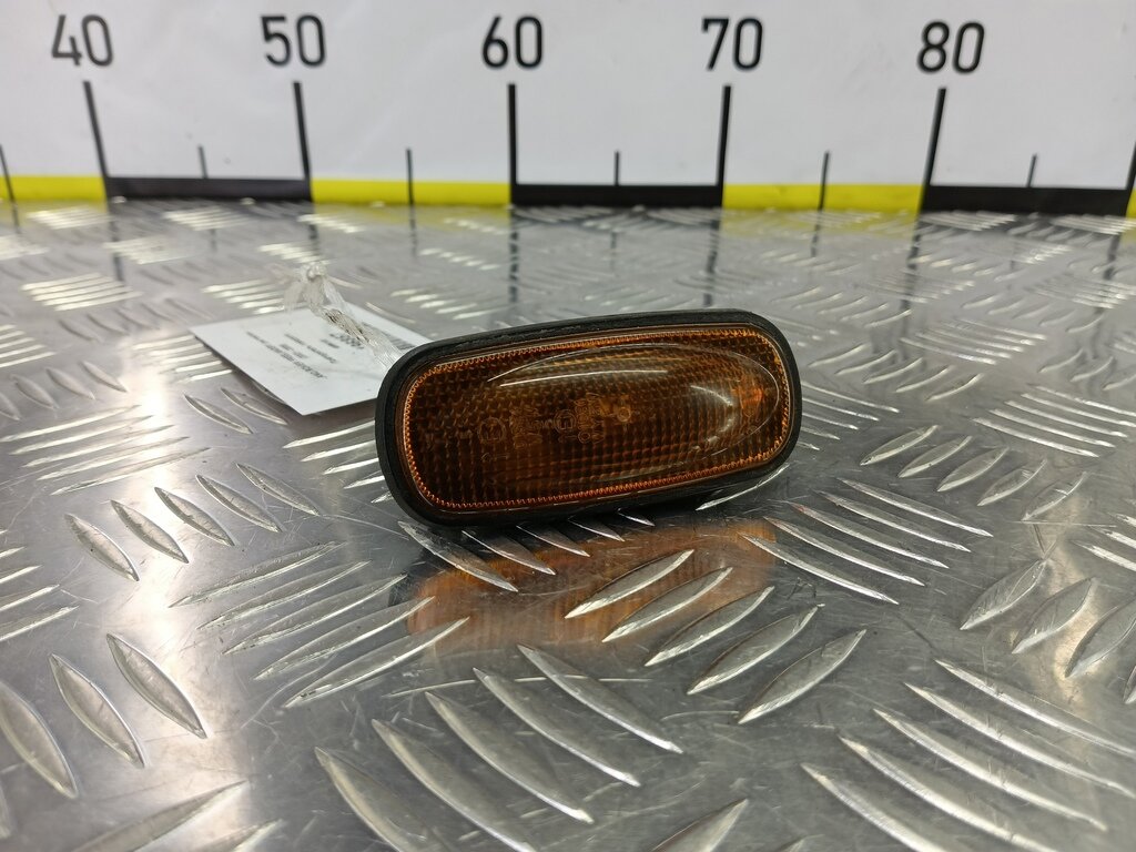 Повторитель поворота Б/У для LAND ROVER FREELANDER I рестайлинг (2003—2006) AMR4103