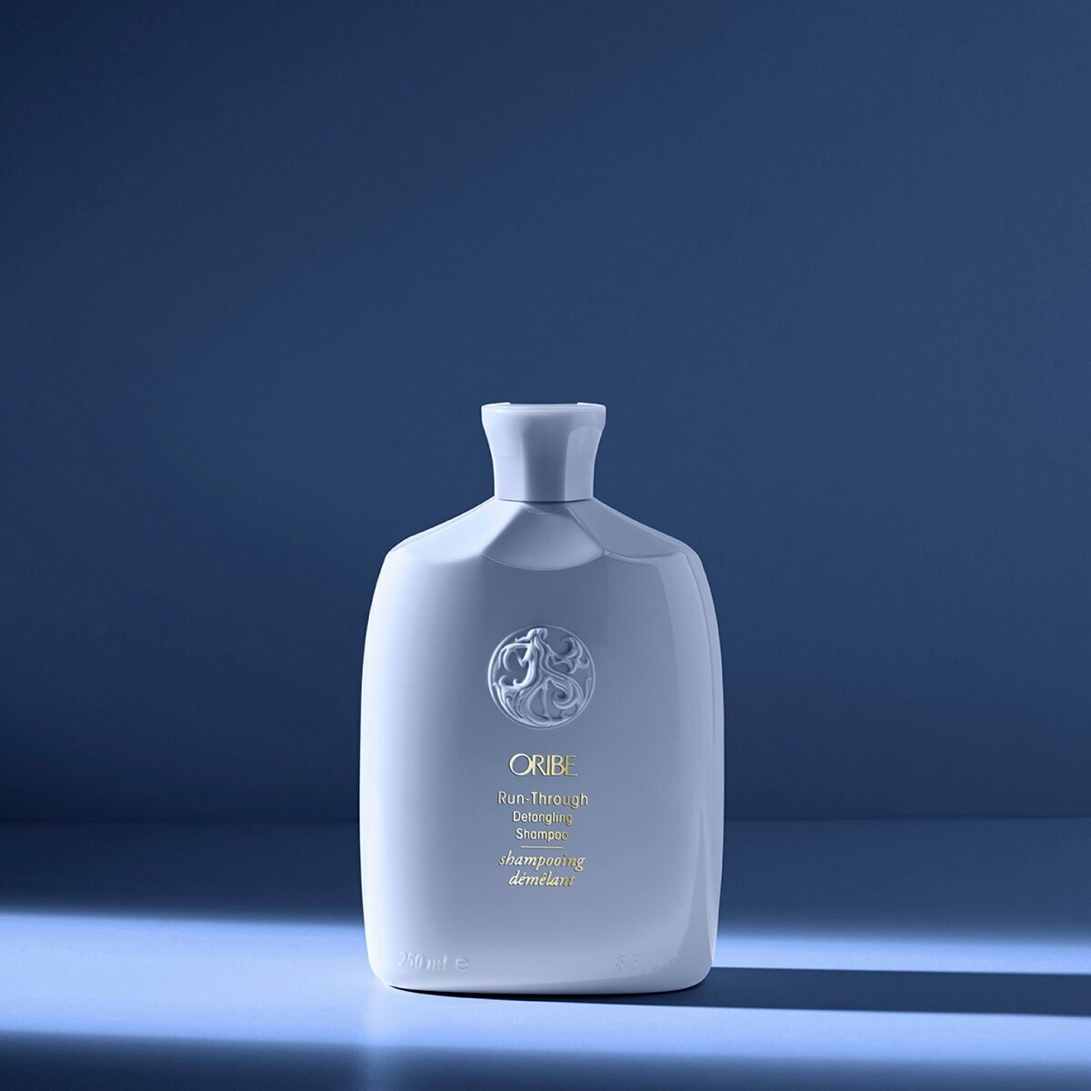 ORIBE Run-Through Detangling Shampoo Шампунь для облегчения расчесывания волос, 250 мл