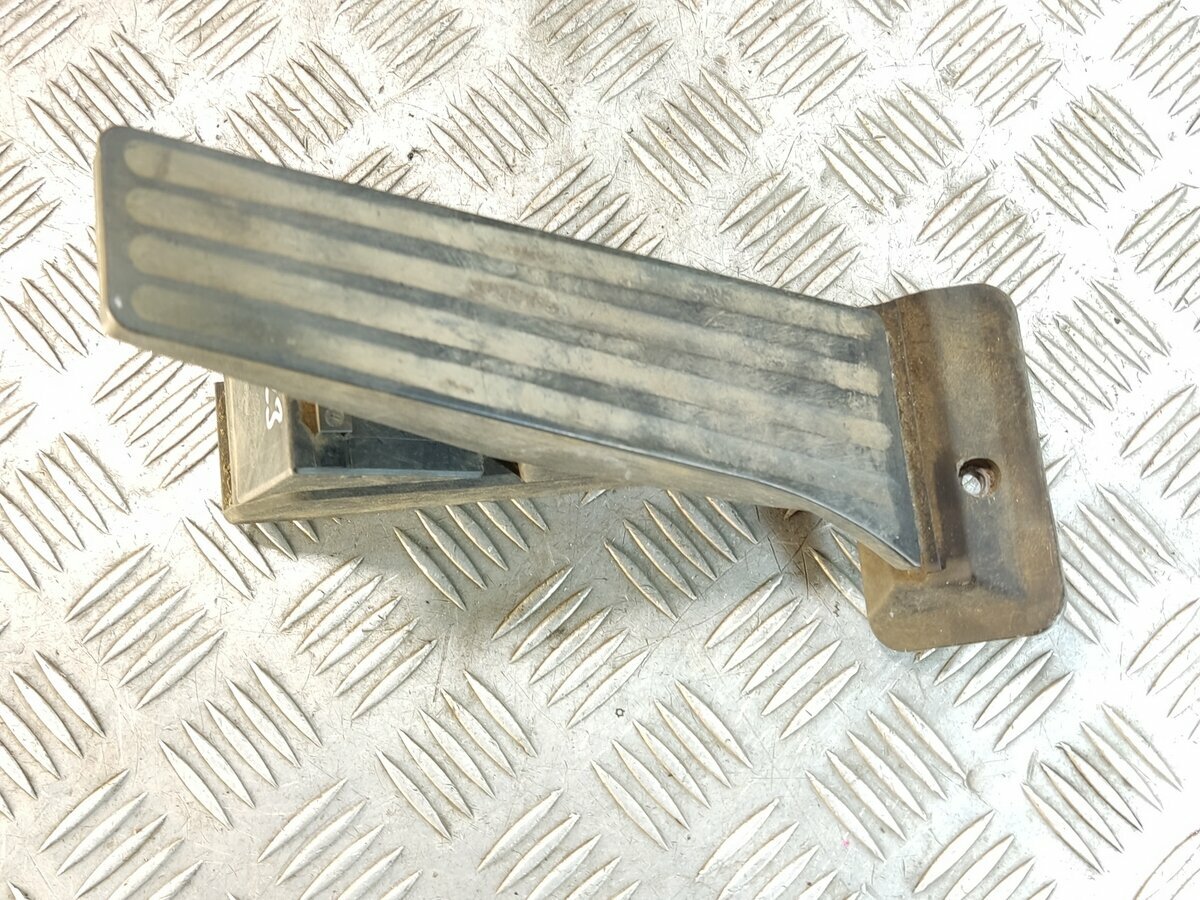 Педаль газа BMW X5 2007-2013 35426788632