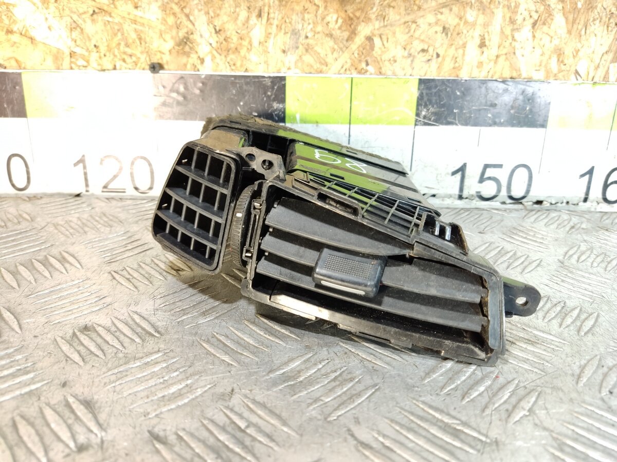 Дефлектор воздушный KIA Ceed 2007-2012 974201H000