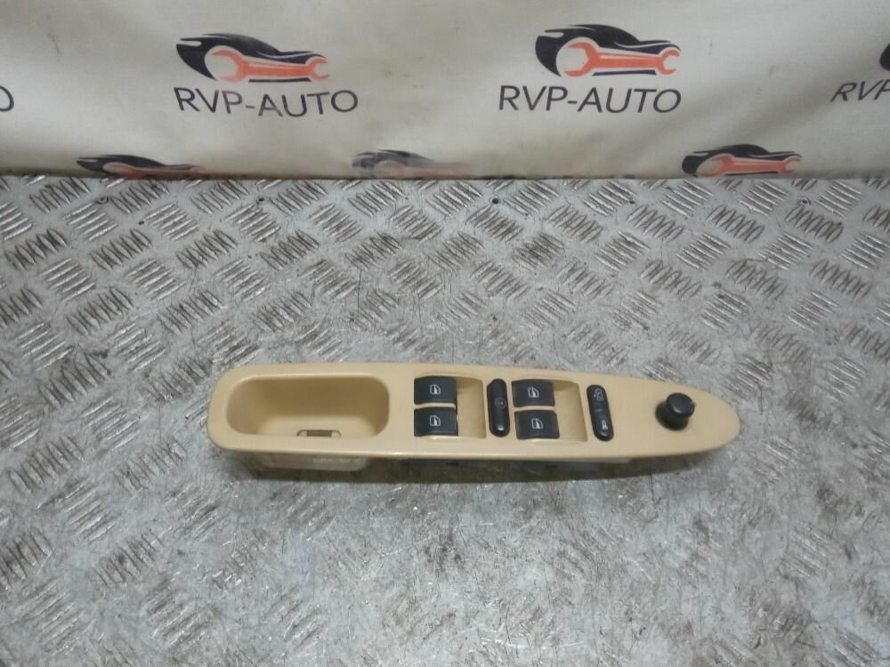 Блок управления стеклоподъёмниками Chery Tiggo T11 T11-3746130