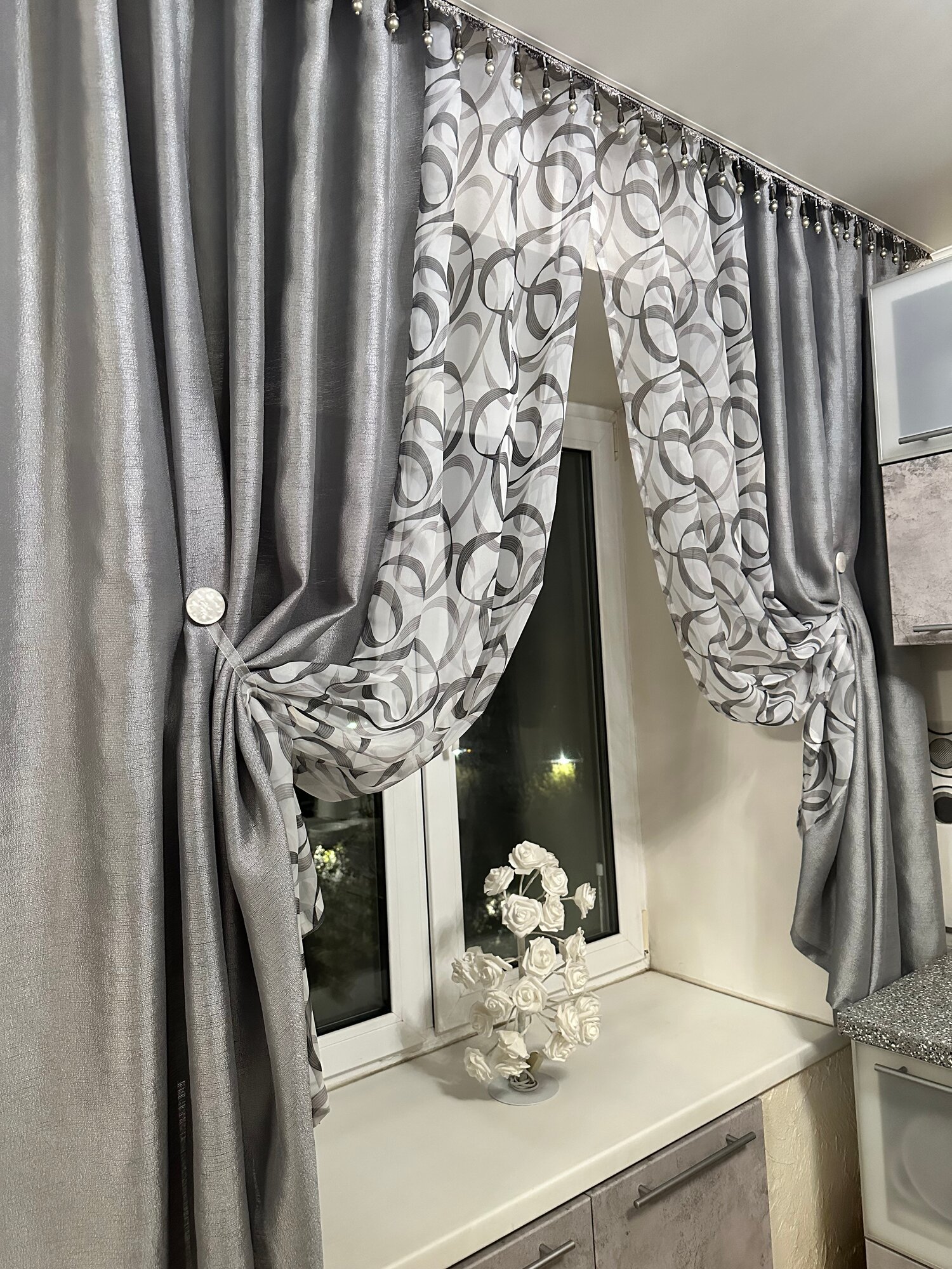 Кухонная шторка комбинированная серая, 350*170см