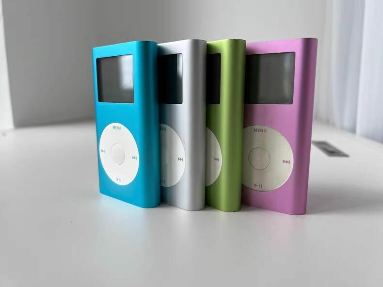 MP3 iPod mini 2-го поколения Оригинал Новые батарейки Все функции работают исправно Воспоминания о юности