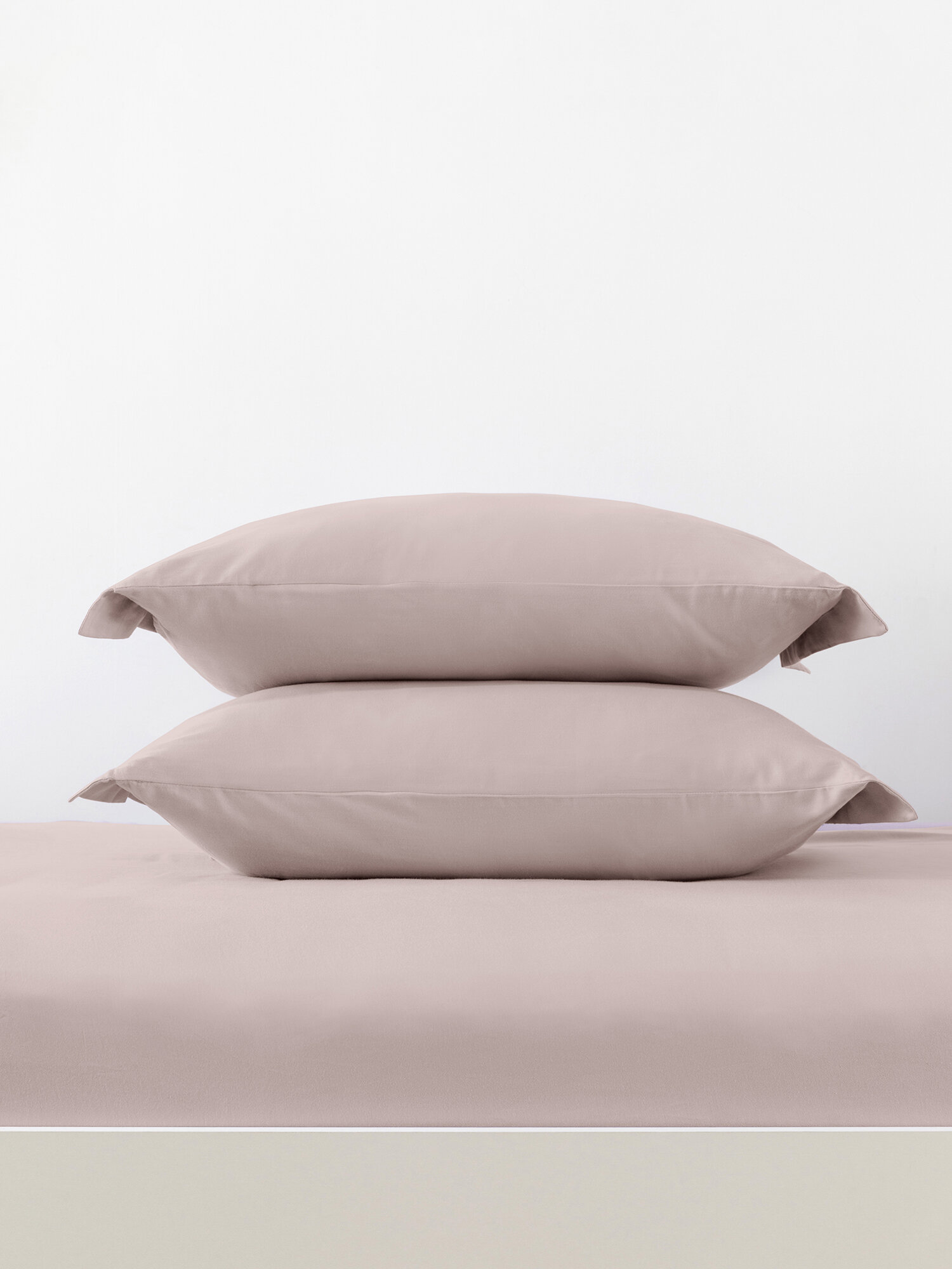 Комплект наволочек с ушками сатин 50х70 (2 шт.) "Cozy Home" рис. 86137-3 Лилово-серый/Gray Lilac