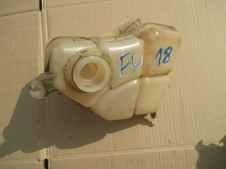 Бачок расширительный Форд Фиеста 1221362, 1141512, 1142509, 2S6H8K218AF FU18 - без крышки
