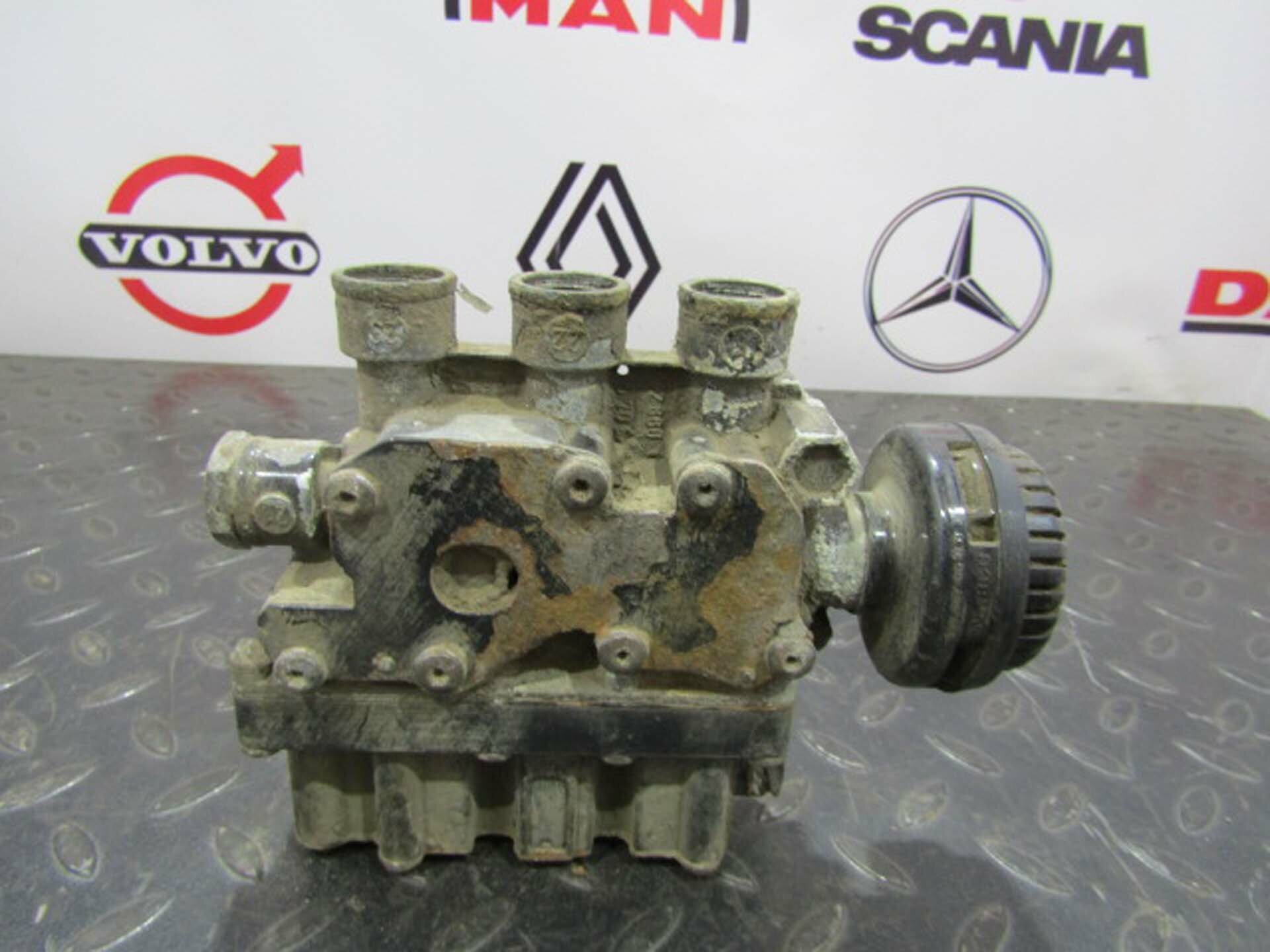 Кран уровня пола главный WABCO, MAN TGX, TGS, TGA