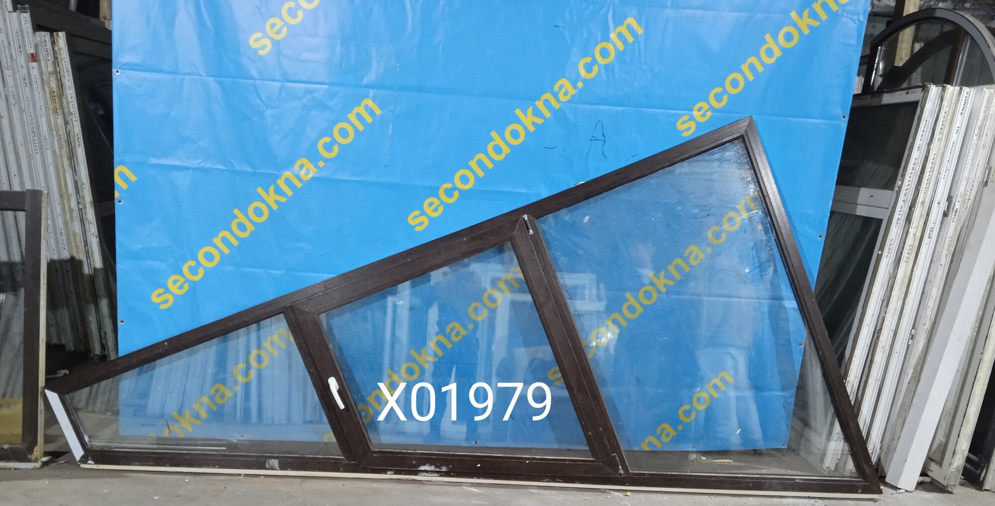 Пластиковое окно Б/У 1600(в)х3560(ш)