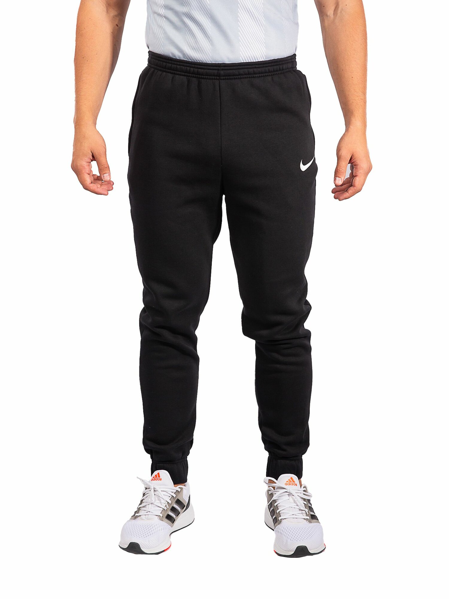 Брюки спортивные