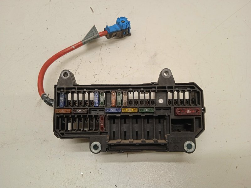 Б/У БМВ 7 E65/66 Блок предохранителей салонный BMW 7-Series 2001-2005 E65 76503 BMW арт. 61136900583