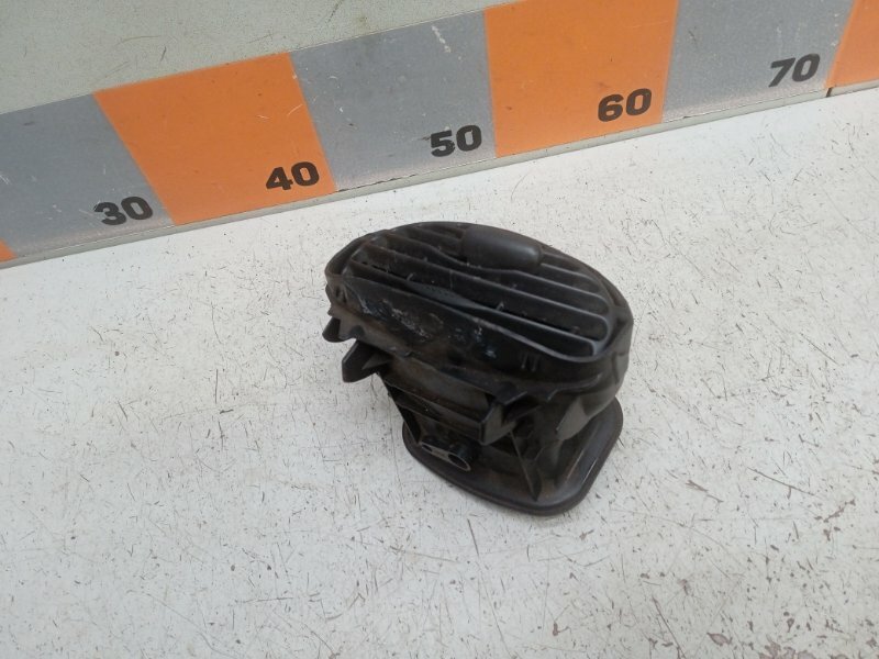 Б/У Форд Фокус 1 Дефлектор воздушный Ford Focus 2000 1, DFW 265499 FORD арт. 98AB19893CAW, 3