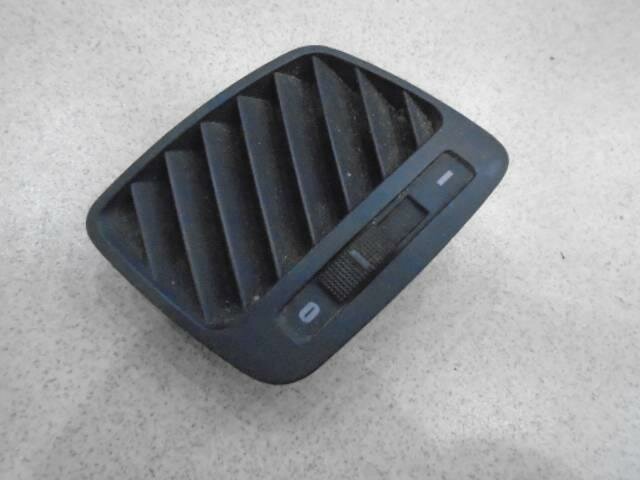 Дефлектор воздушный левый от Audi A6 C5 1997-2004