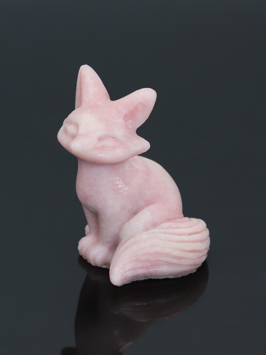 Фигурка "Лиса" из натурального камня, розовый опал, 6 см