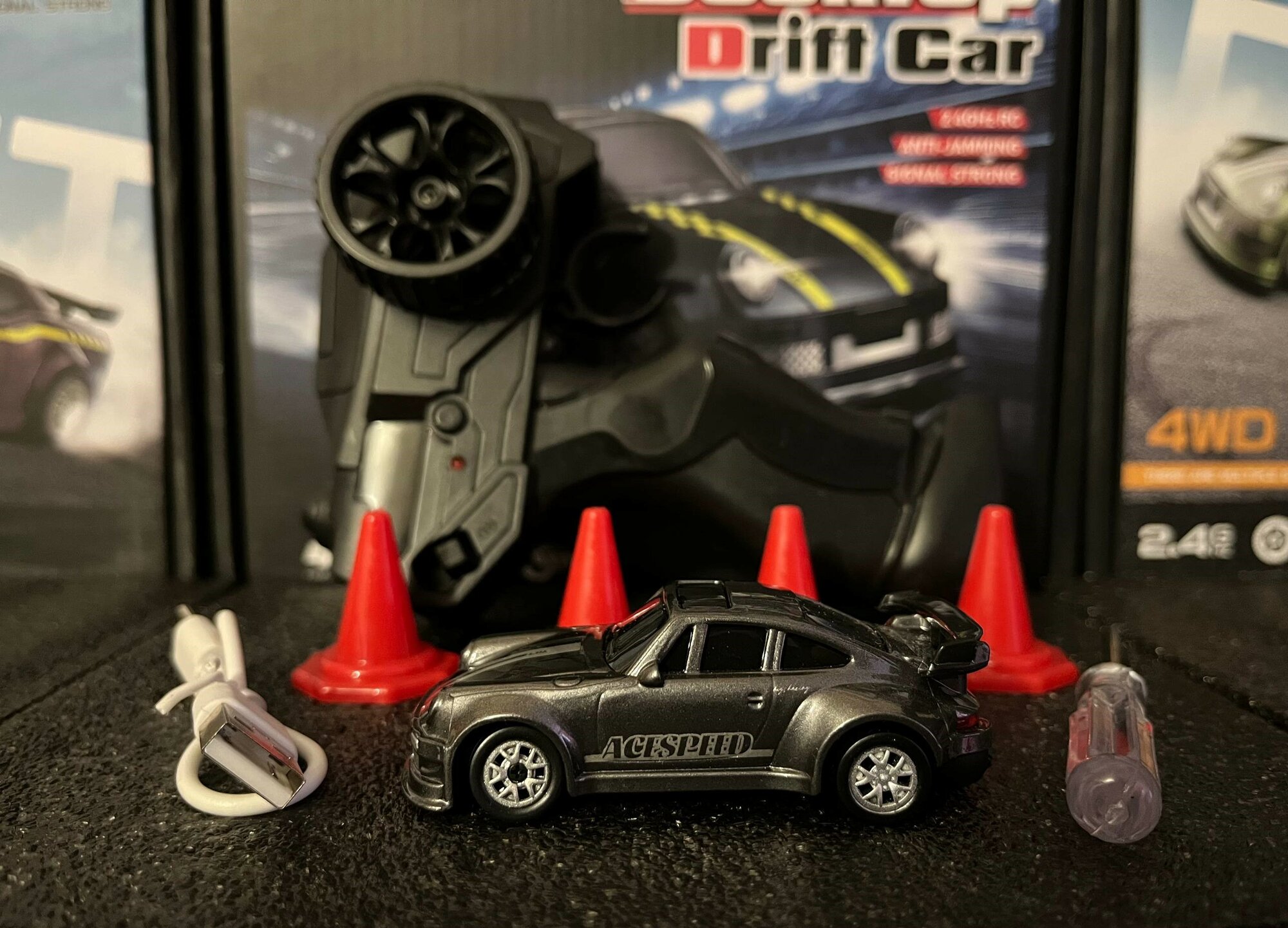 Радиоуправляемая машинка, мини-дрифт кар, дрифтмашинка 1:64, 4WD, свет - серый Porsche