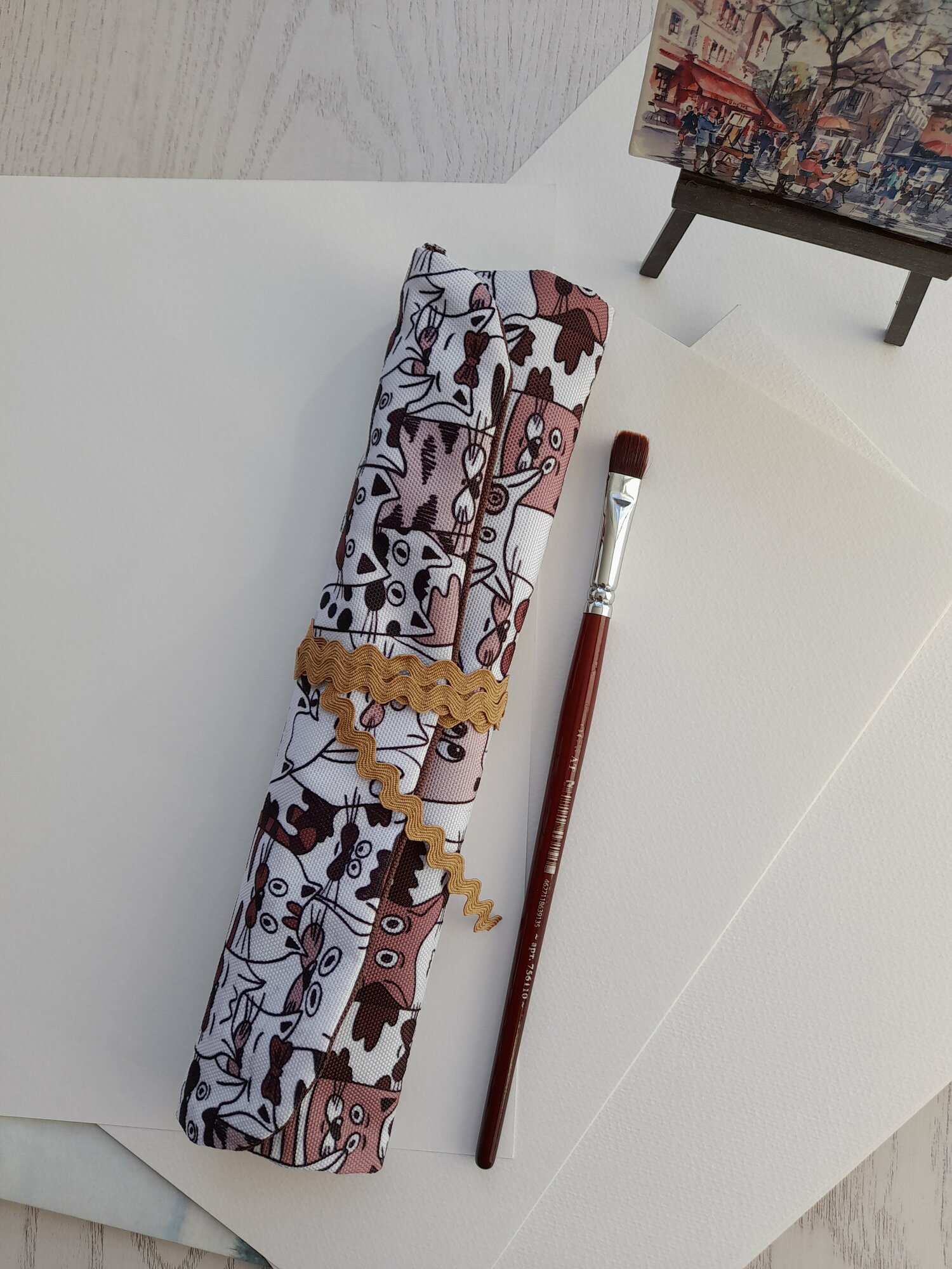 Чехол, пенал - скрутка для художественных кистей, карандашей. Королевские коты