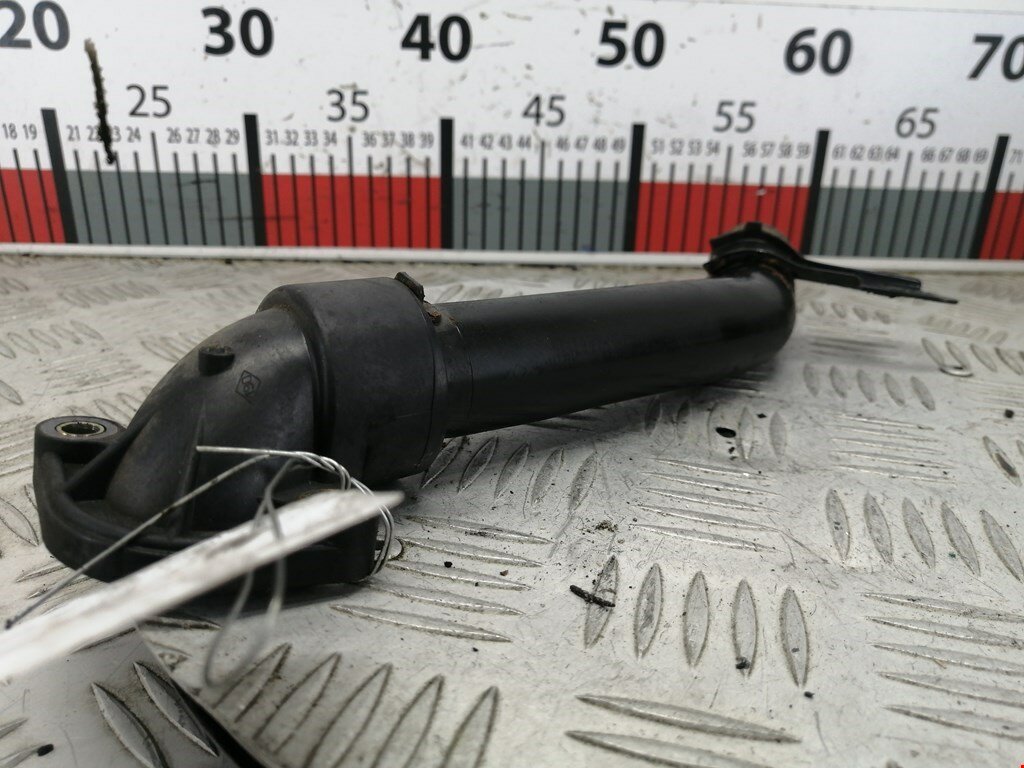 Фланец (штуцер системы охлаждения тройник) Renault Megane 2 8200590563 арт. 2127485