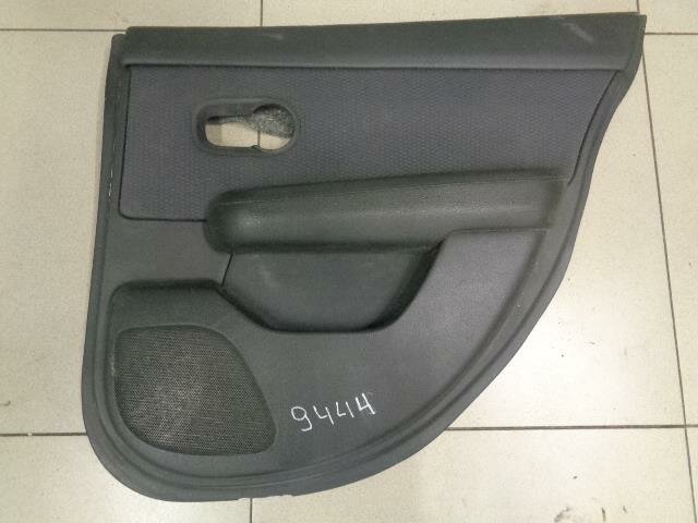 Обшивка двери задней правой от Nissan Tiida C11 2004-2014