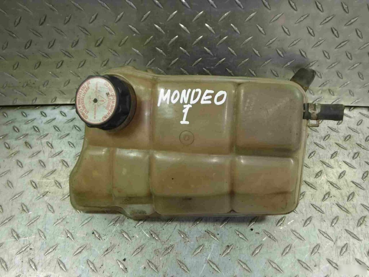 Бачок расширительный Ford Mondeo I (1993—1996) 1078157