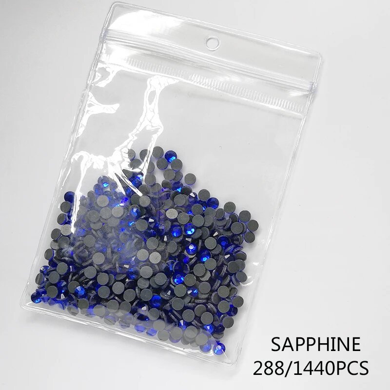 Стразы синие круглые SS30 288pcs Sapphine