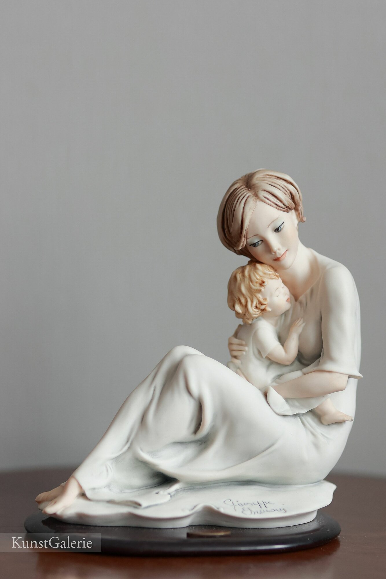 "Идеальный момент" статуэтка Джузеппе Армани Каподимонте - Perfect Moment материнство - Giuseppe Armani Capodimonte