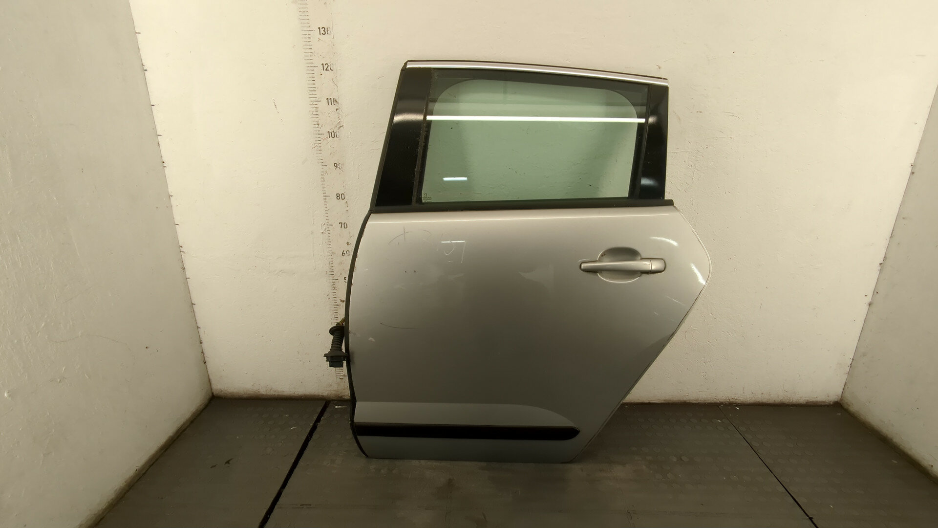 Дверь боковая (легковая) левая задняя Peugeot 3008 Б/У