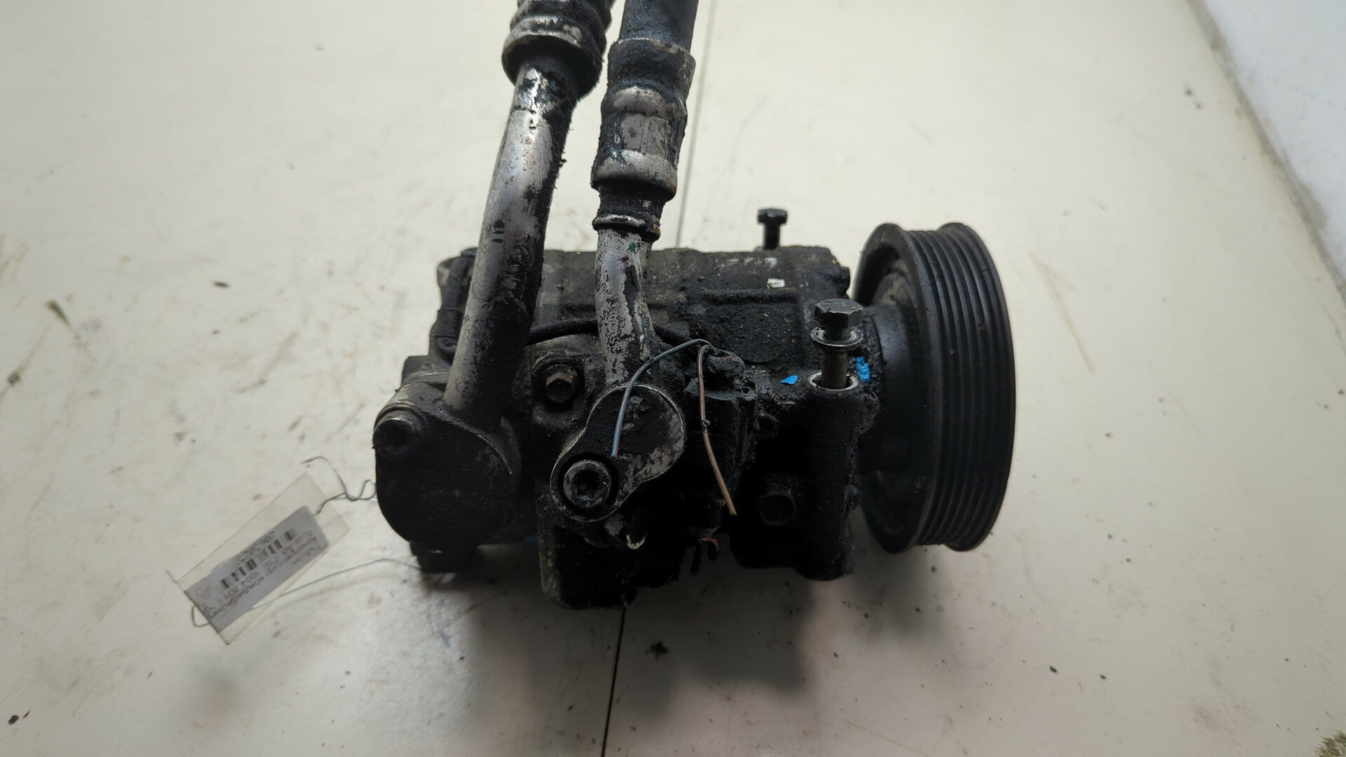 Компрессор кондиционера Audi A6 (C6) Б/У