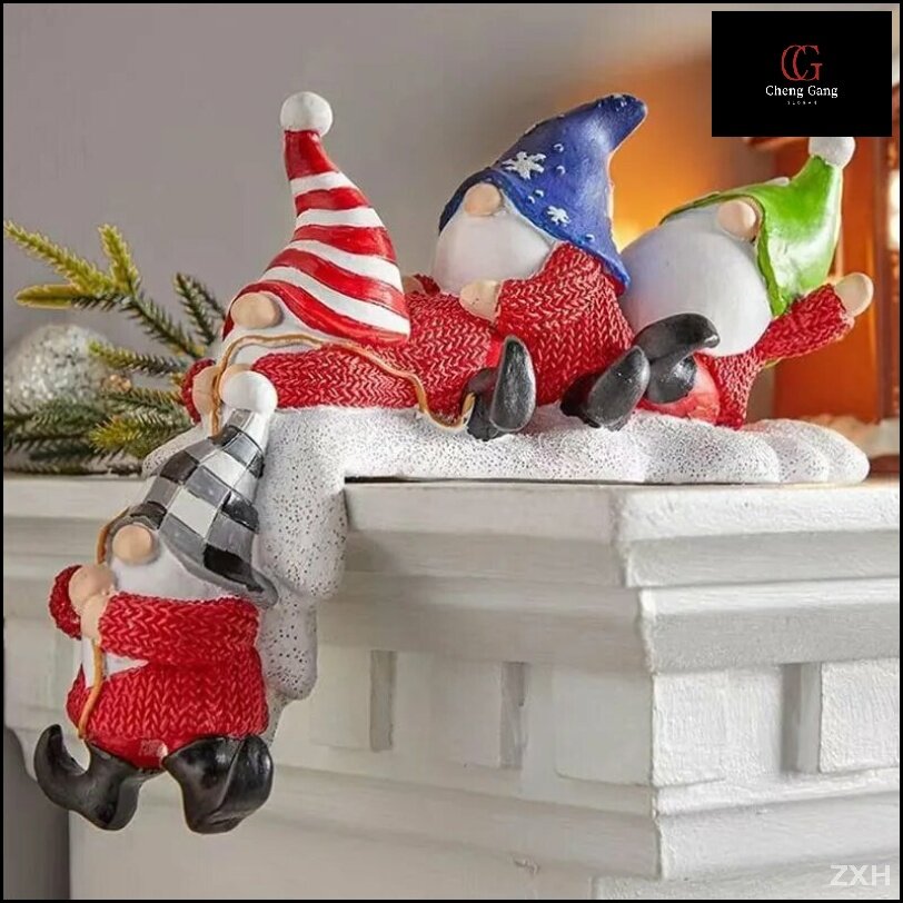 Эксклюзивный гном новогодний красный 12 см высотой 17 см длиной