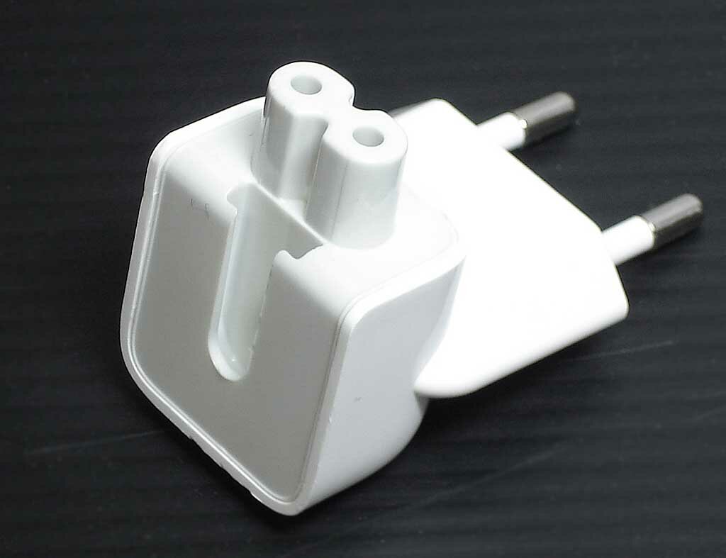 Адаптер-переходник Europlug (Евровилка) для блоков питания Apple