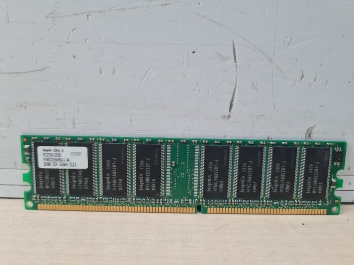 Оперативная память DDR1 256Mb PC2700 Hynix HYMD23264B8J-J