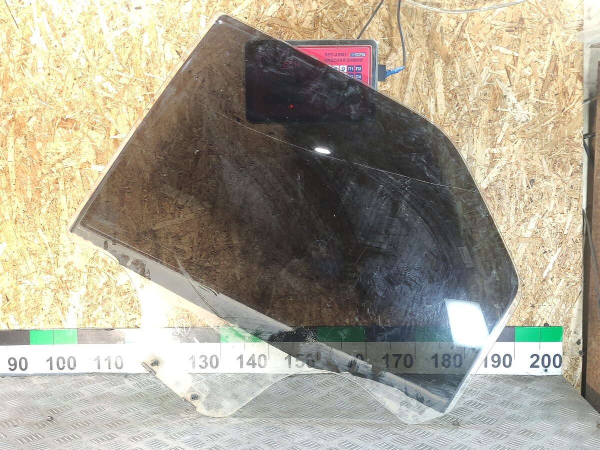 Стекло двери задней левой RENAULT Logan 2005 2014 8200211930