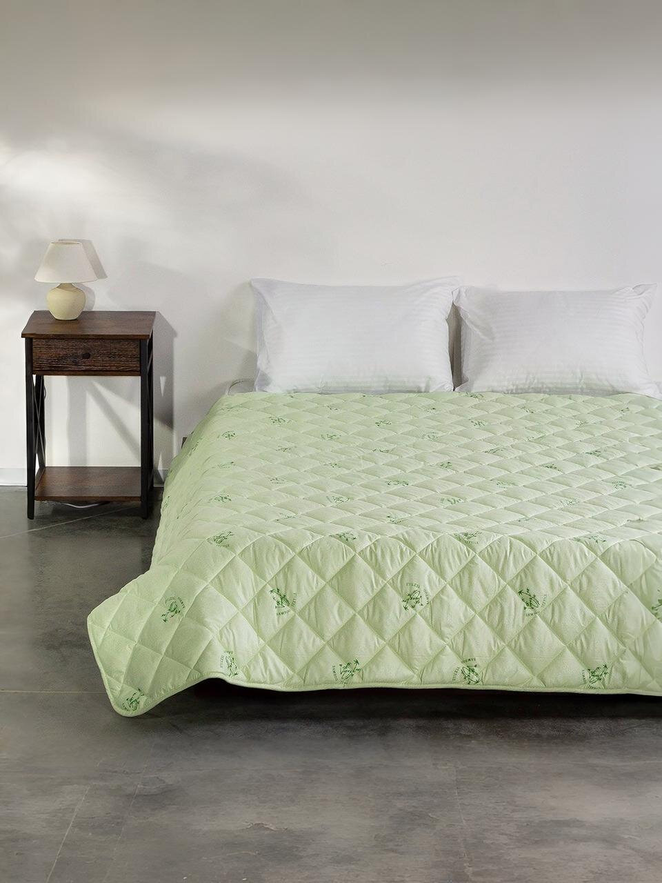 Одеяло евро Майская ночь Бамбук 200x220 см летнее стеганое, легкое, 50% бамбук, 50% полиэстер, зеленое