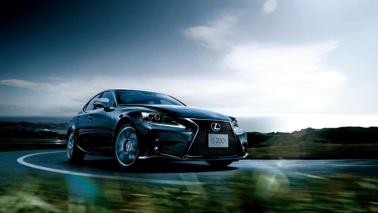 Картина на холсте 60x110 LinxOne "Lexus" интерьерная для дома / на стену / на кухню / с подрамником