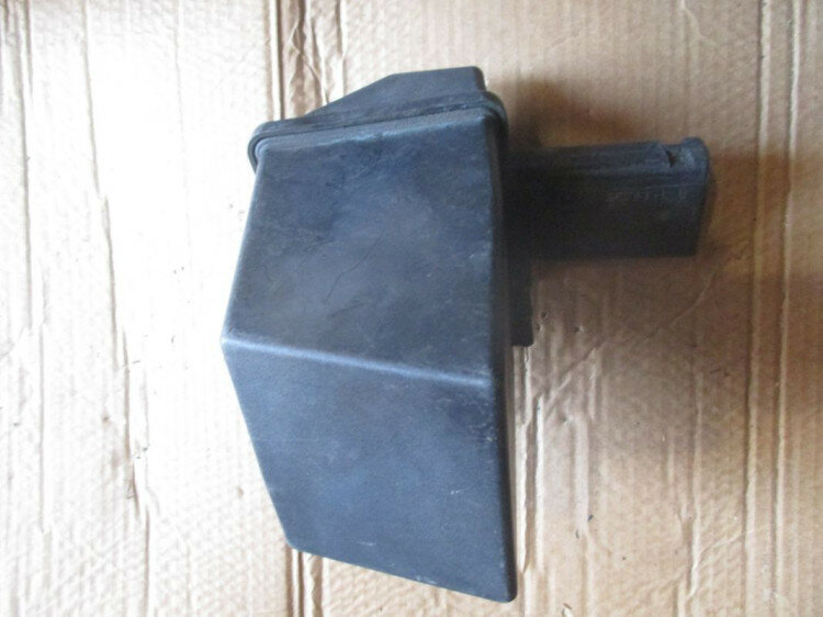 Воздушного фильтра - Резонатор 98AB9F763LB Форд Фокус 1 Европа 1,8 литра 16V