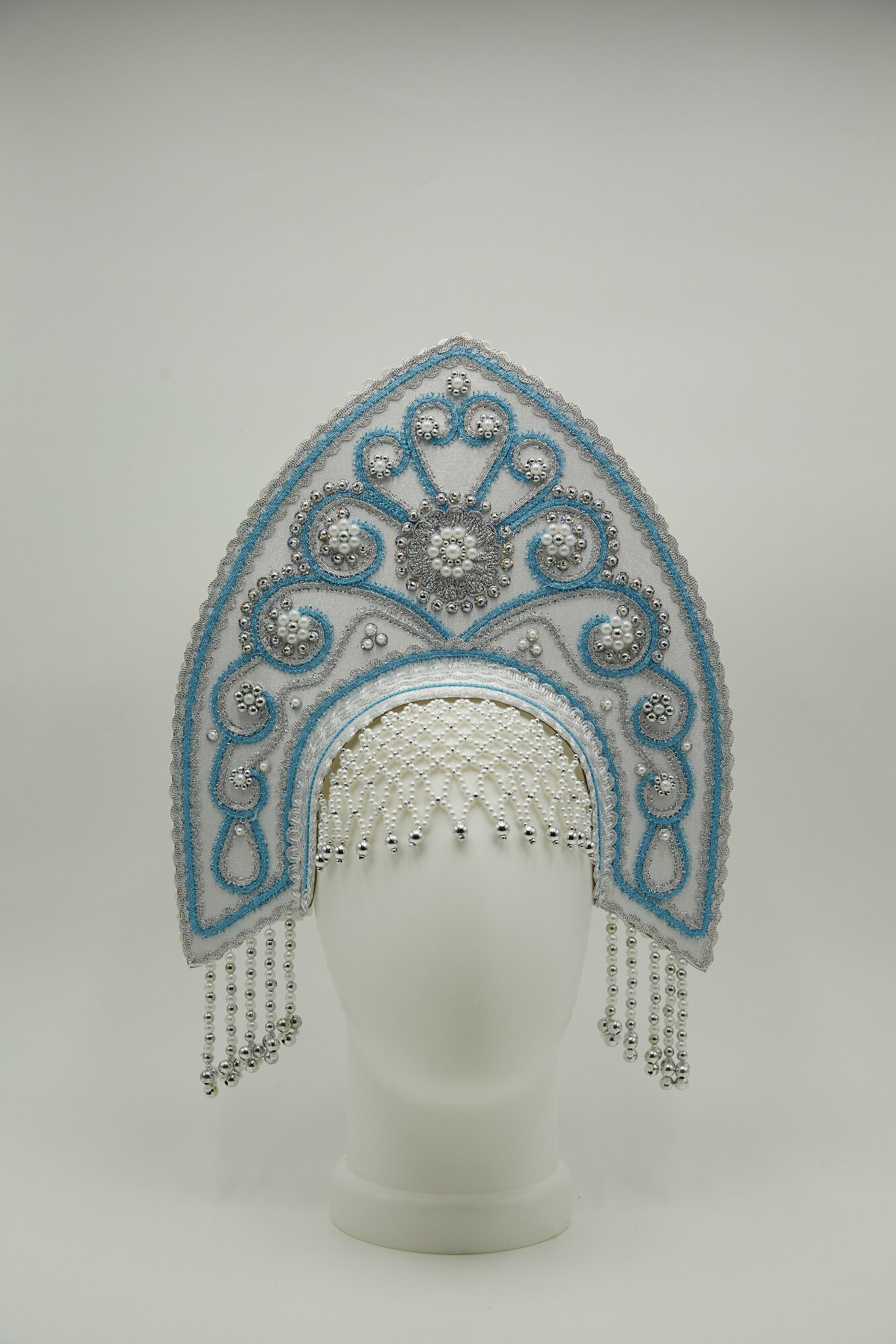 Кокошник Забава Углич "Ярославна" КЯ-04, белый, голубой-серебро