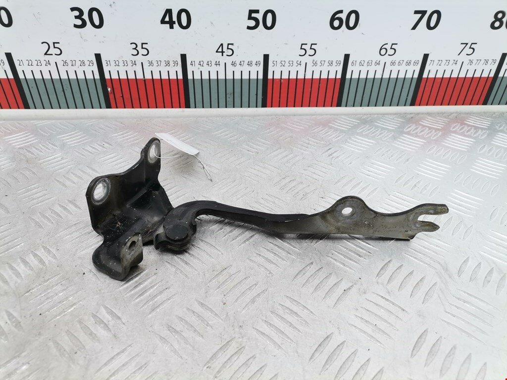 Петля капота правая Mazda CX-7 (ER) EG2152410C арт. 2028637