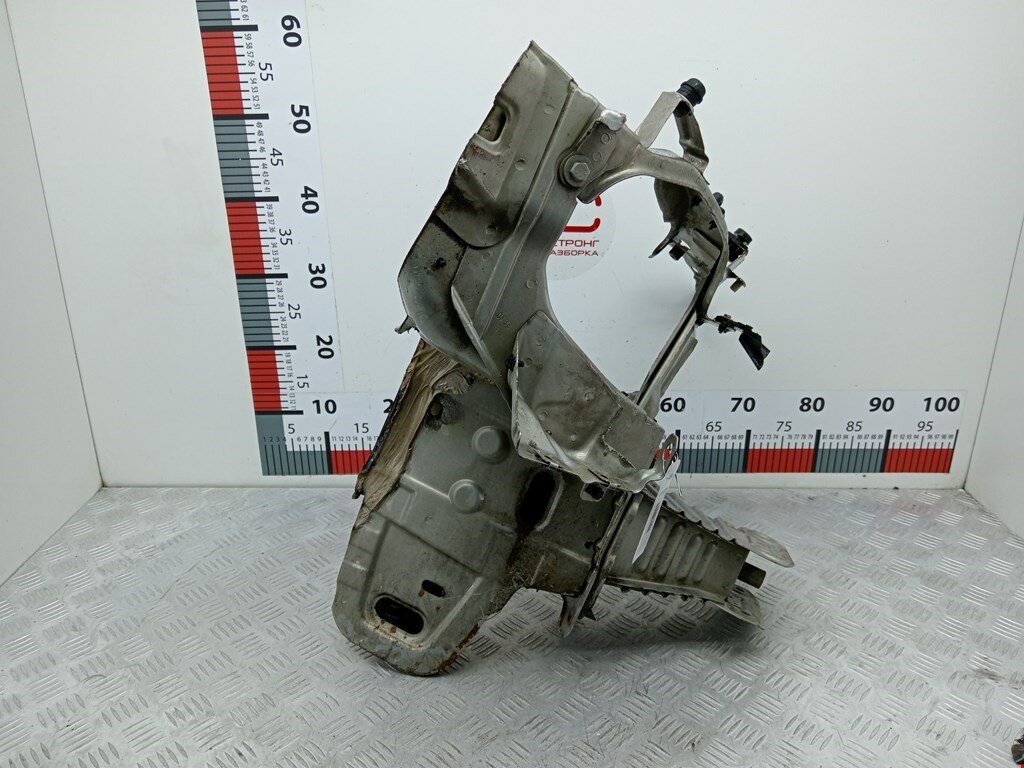 Лонжерон передний правый Opel Zafira B арт. 1959343