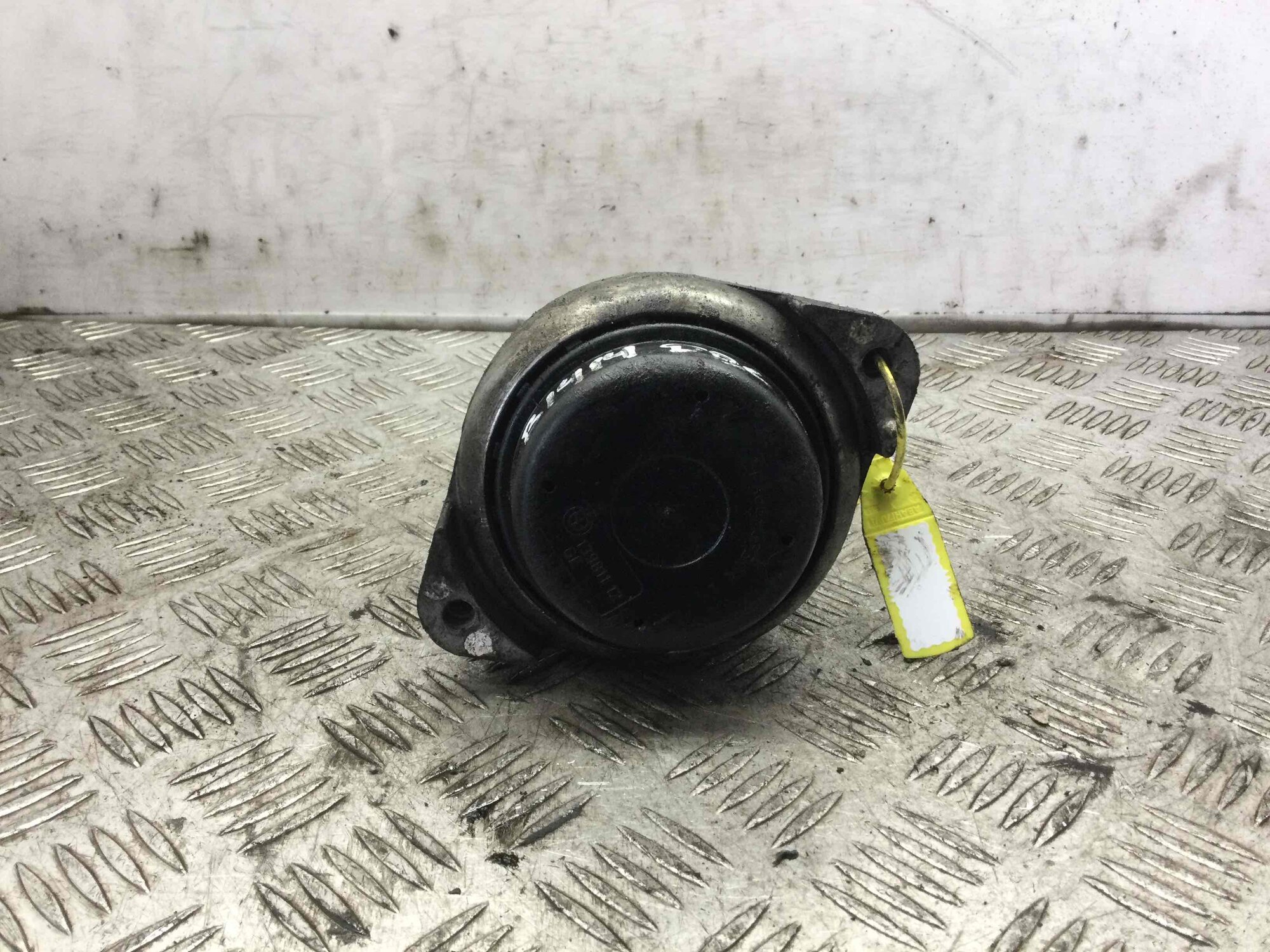 Б/У Подушка крепления двигателя BMW 3-Series 3-Series E90/E91/E92/E93 2005 - 2010 2008 г.