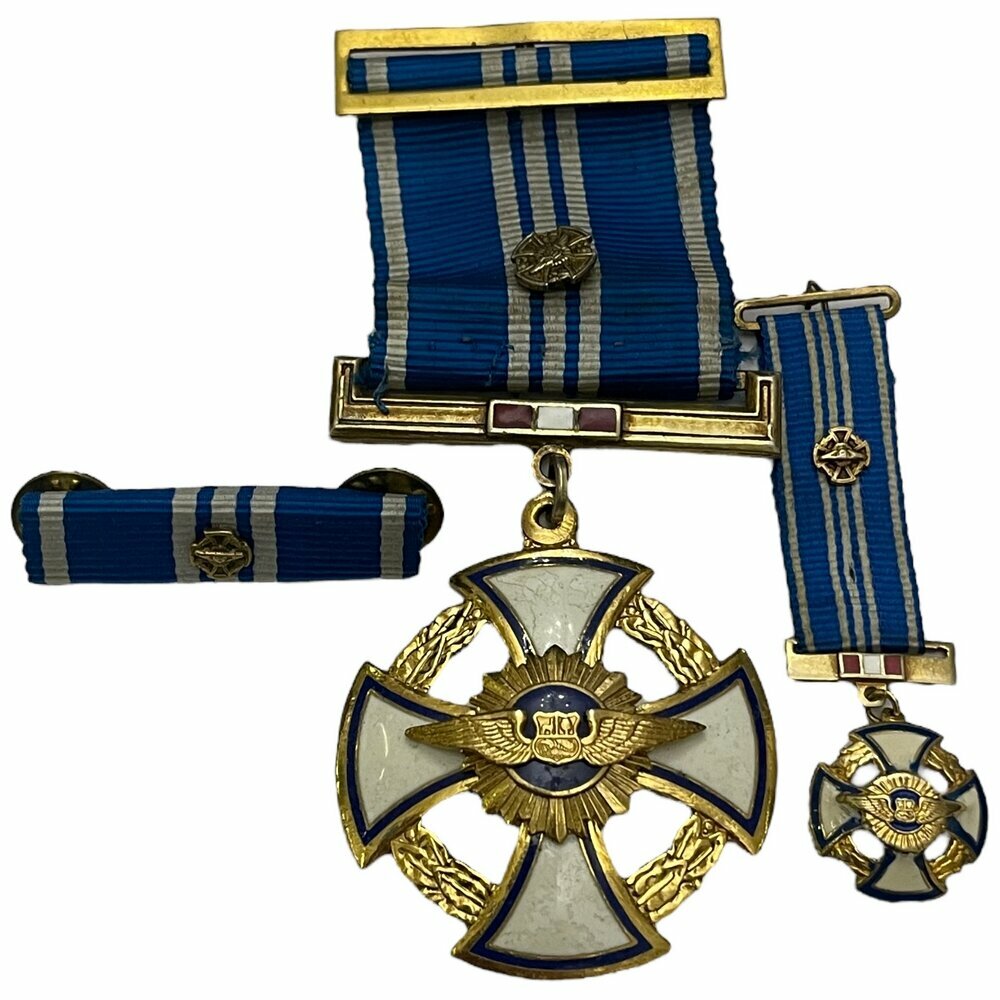 Перу, орден "За авиационные заслуги" офицер с планкой и миниатюрой 1961-1980 гг.