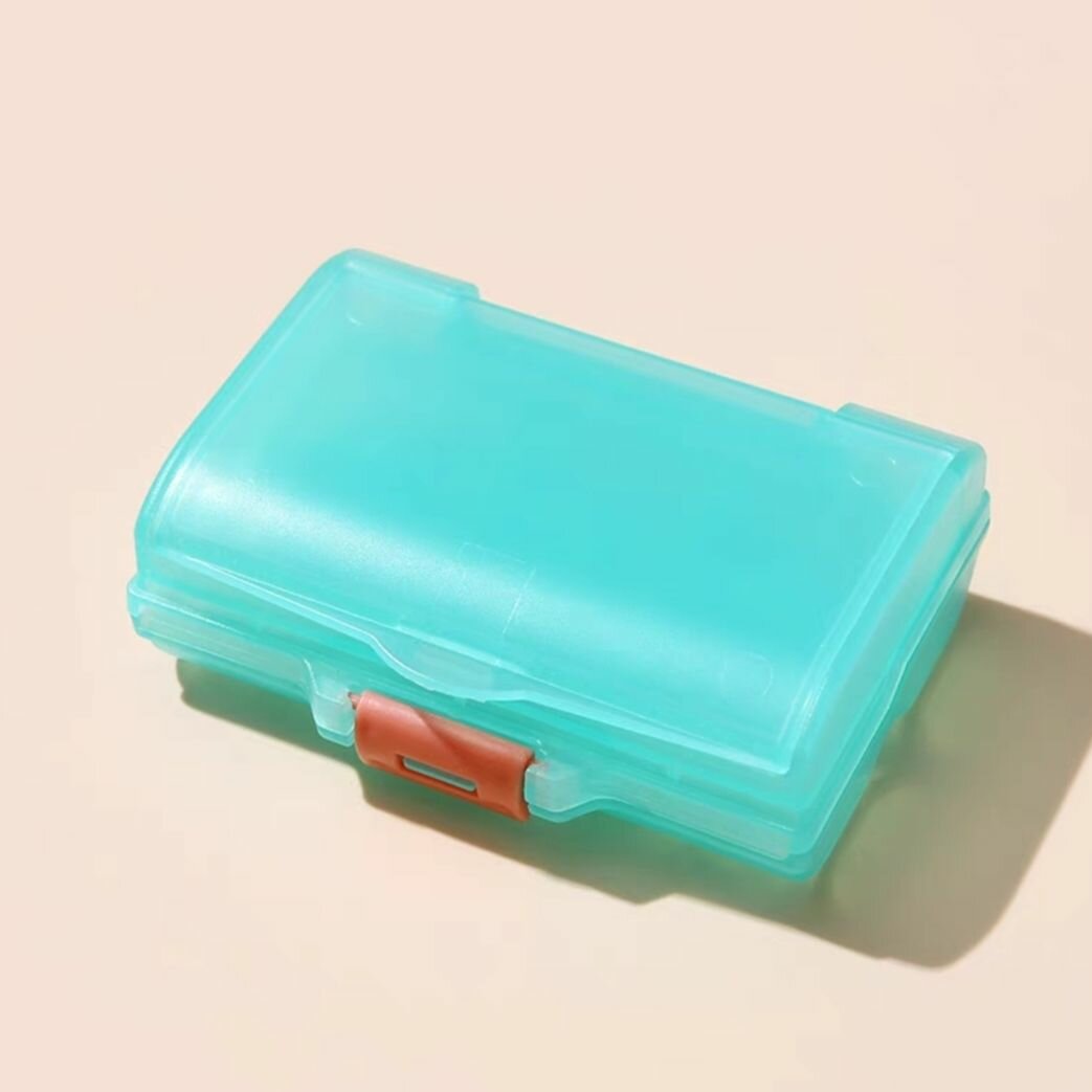 Таблетница прямоугольная прозрачнная, голубая